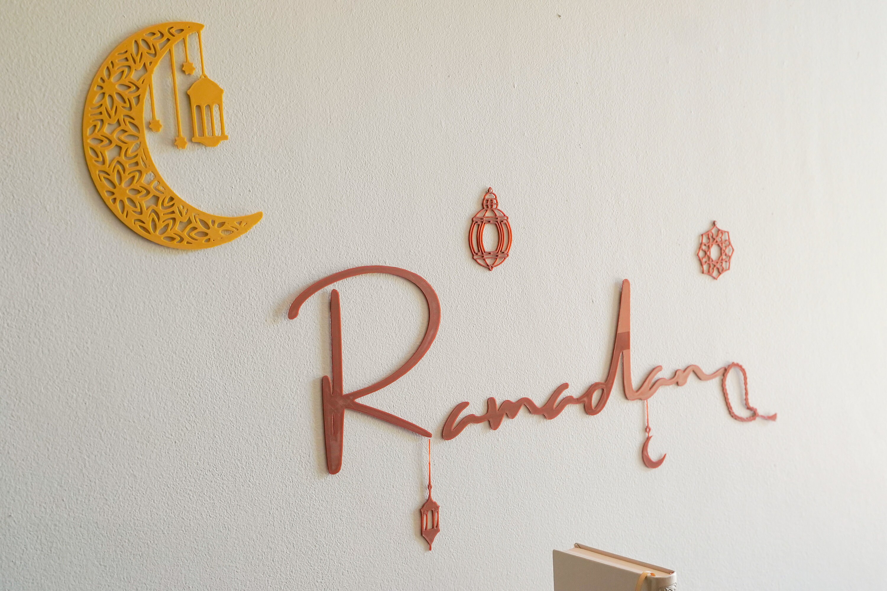 Ramadan Wall Art Islamic Crescent Moon and Lanterns, Welcome Raqmadan ...