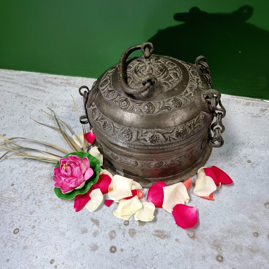 Vintage Indian Brass Pandan Box With Intricate Embossed Patterns - Etsy
