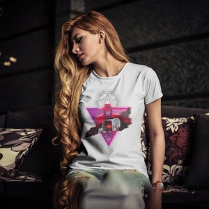 Vaporwave Alucard T-shirt | Hellsing Anime | Neon Triangle Design ...