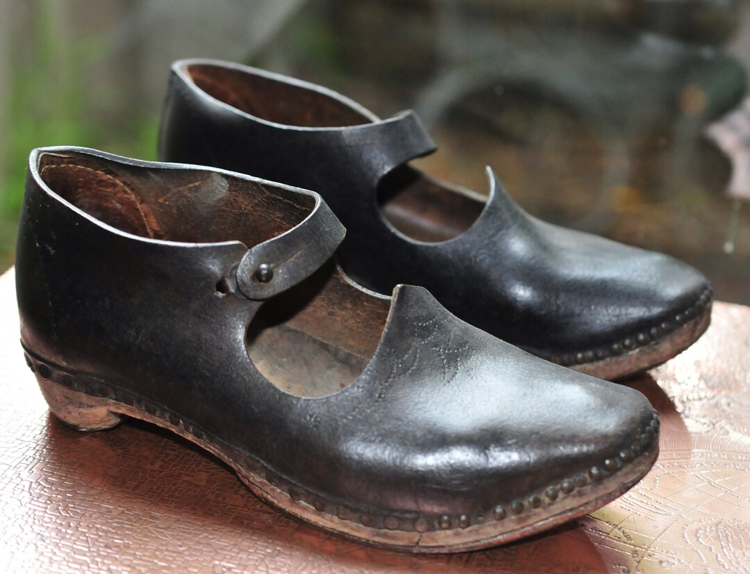 1914-1918 Ladies Lancashire Clogs With Wooden Soles and Heels | Black ...