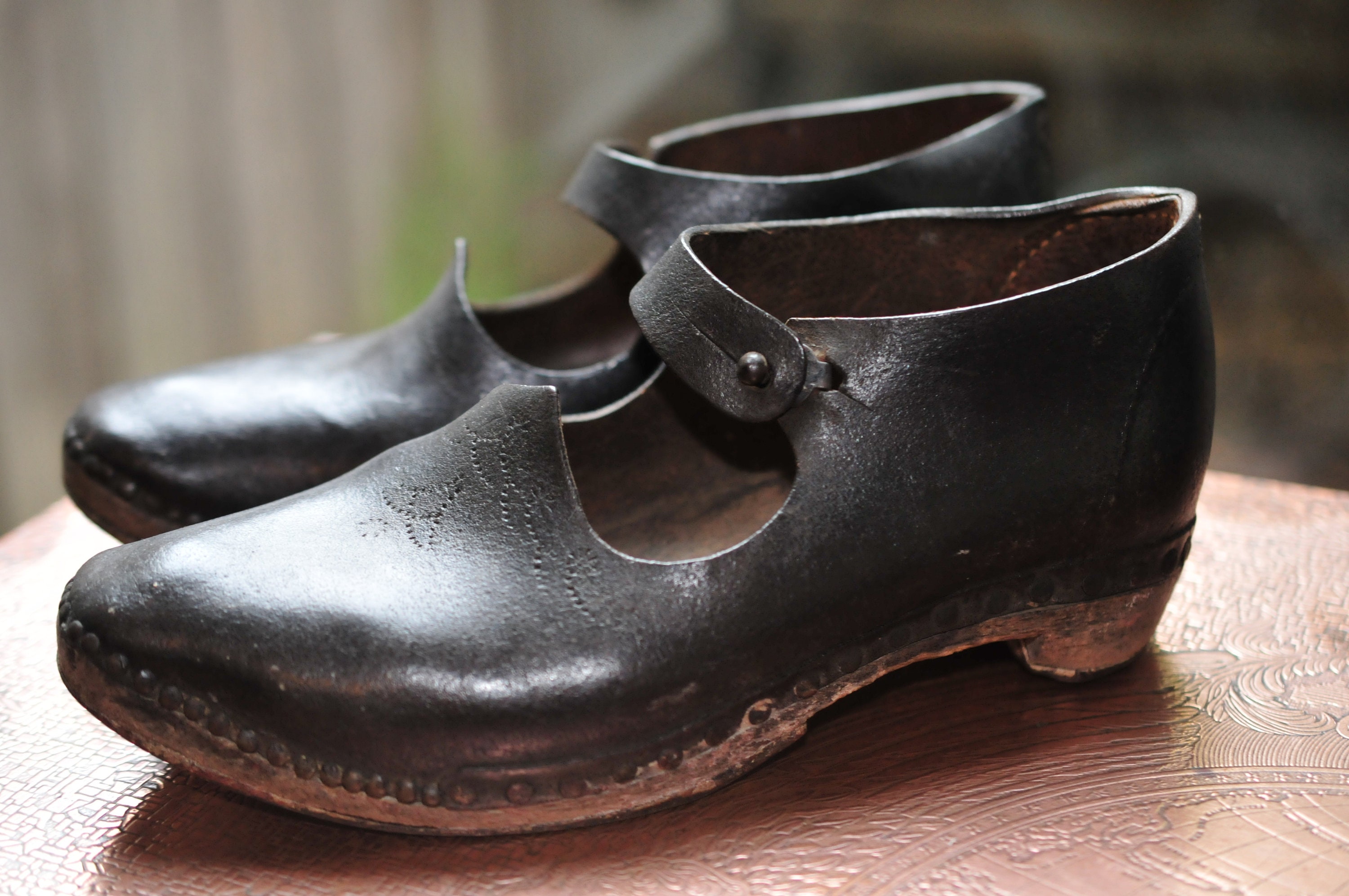 1914-1918 Ladies Lancashire Clogs With Wooden Soles and Heels Black ...
