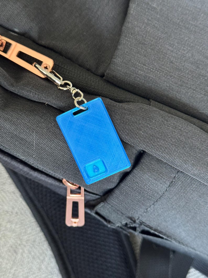 Severance Lumon ID Badge Keychain 3D Printed Keychain Lumon Employee ...