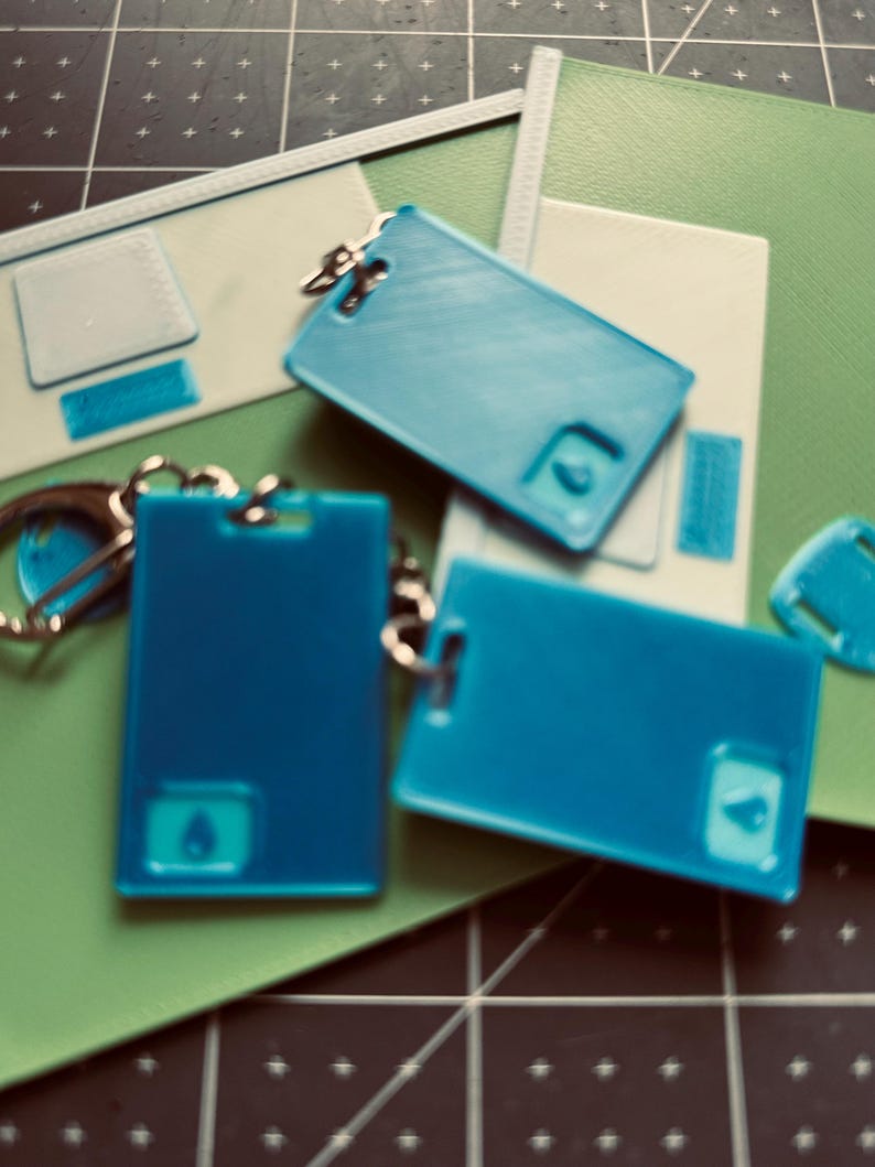 Severance Lumon ID Badge Keychain 3D Printed Keychain Lumon Employee ...