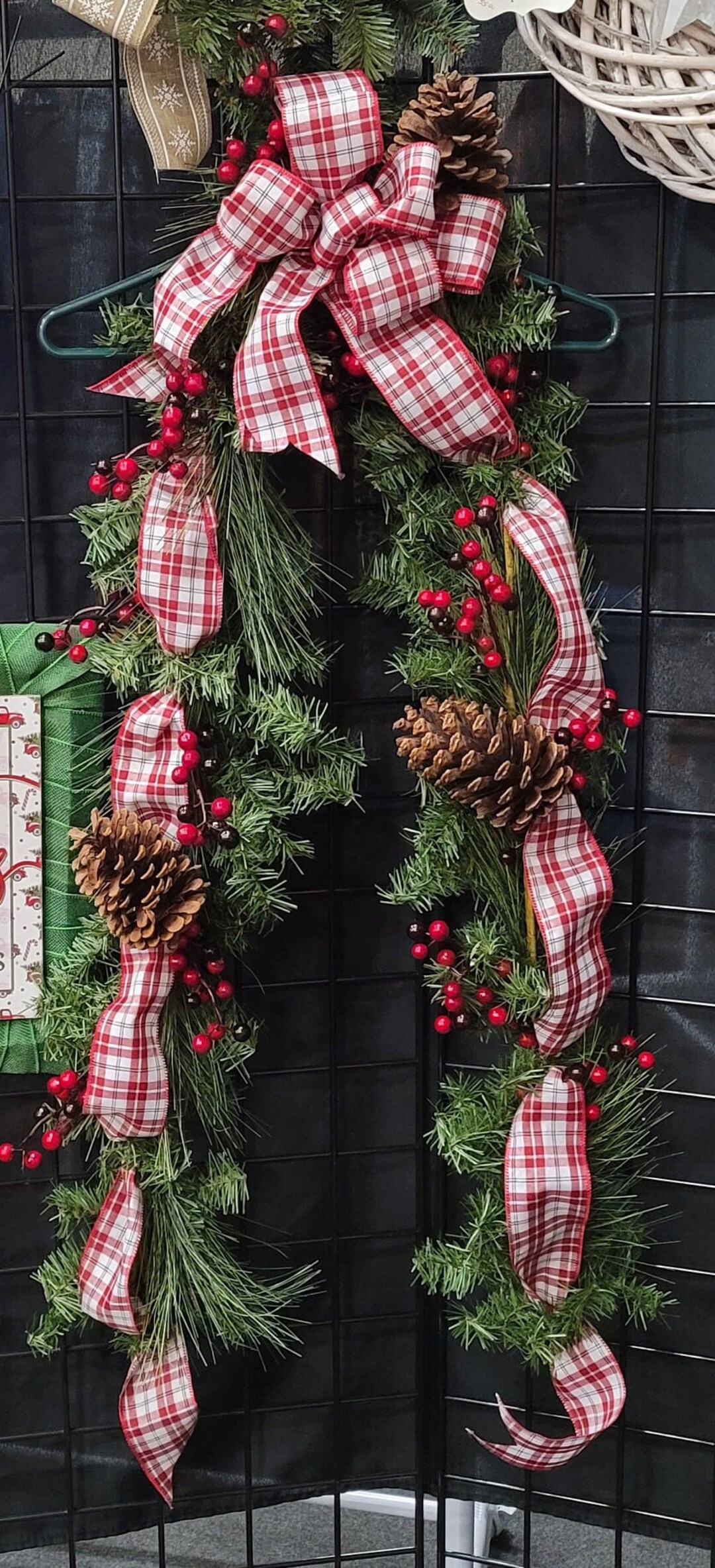 Garland Christmas Plaid, Berries and Pinecone - Etsy