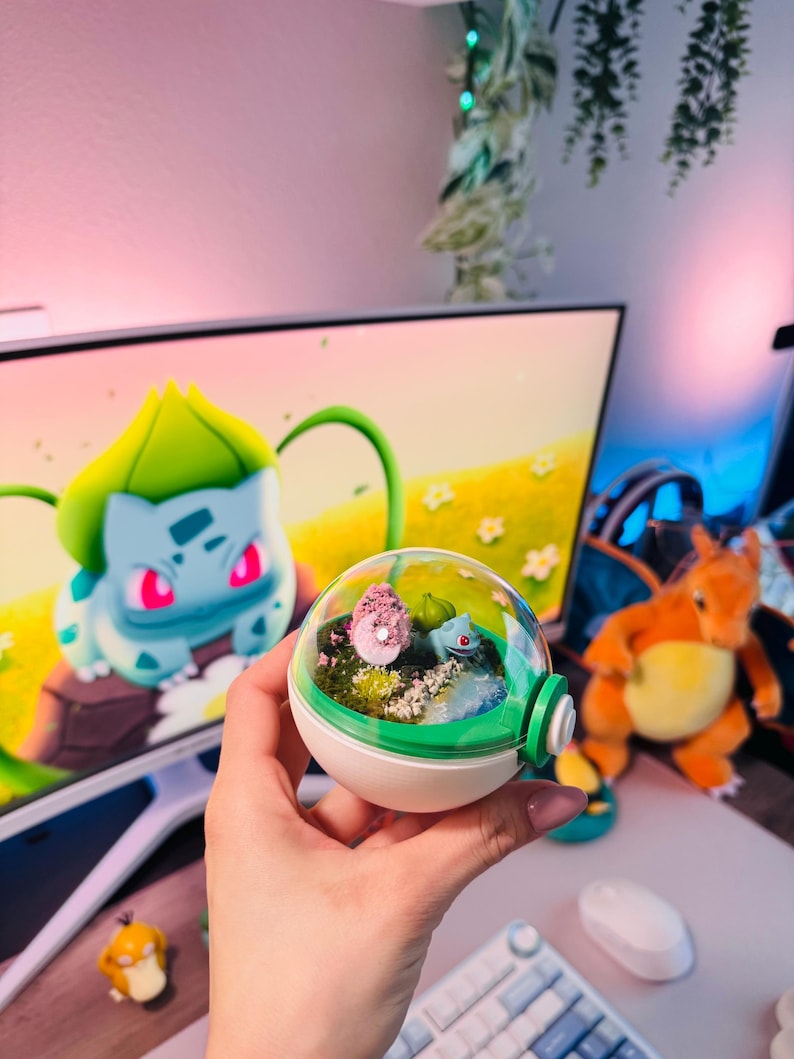 Bulbasaur Inspired Terrarium / Handcrafted Collectible Display - Etsy