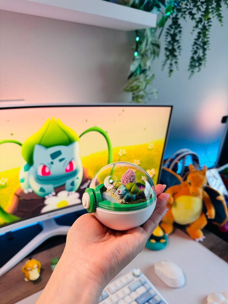 Bulbasaur Inspired Terrarium / Handcrafted Collectible Display - Etsy