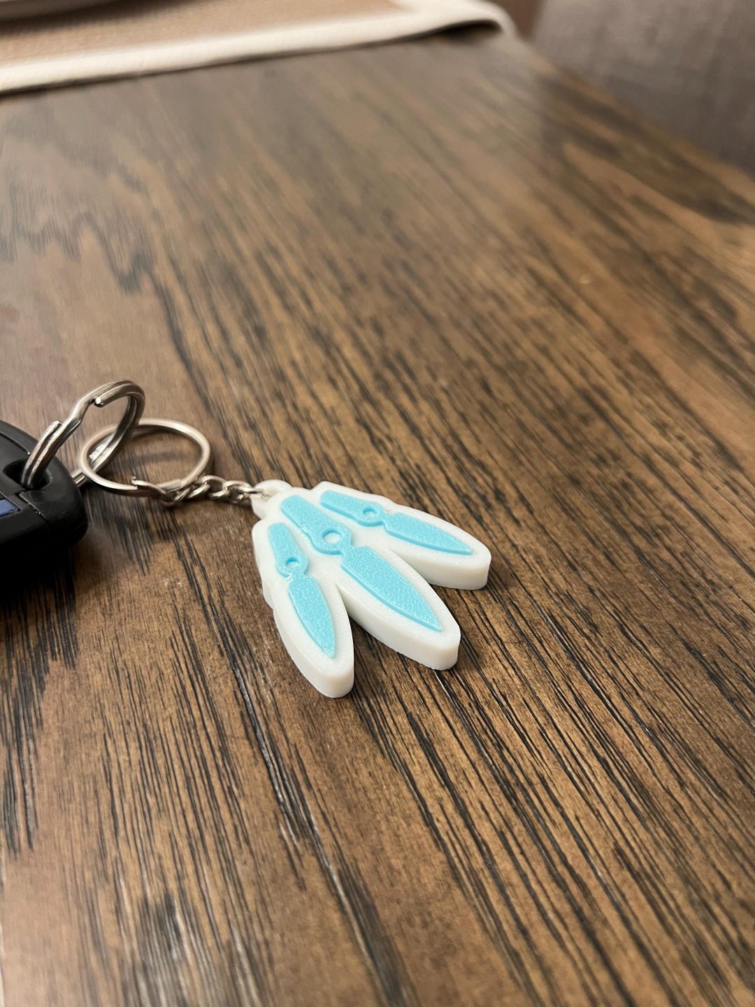 Valorant Jett Knives Multi-color Layered Keychain - Gaming Accessory ...