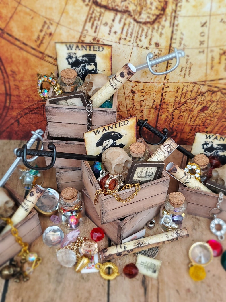 Pirate Miniature, Dollhouse Pirate Crate, Miniature Accessory, 1:12 ...