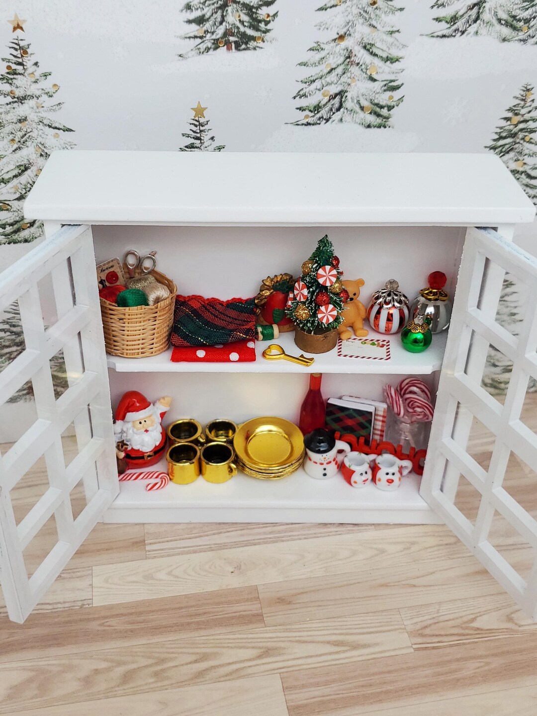 Miniature Christmas Furniture, Dollhouse Christmas Knick Knack 1:12 ...