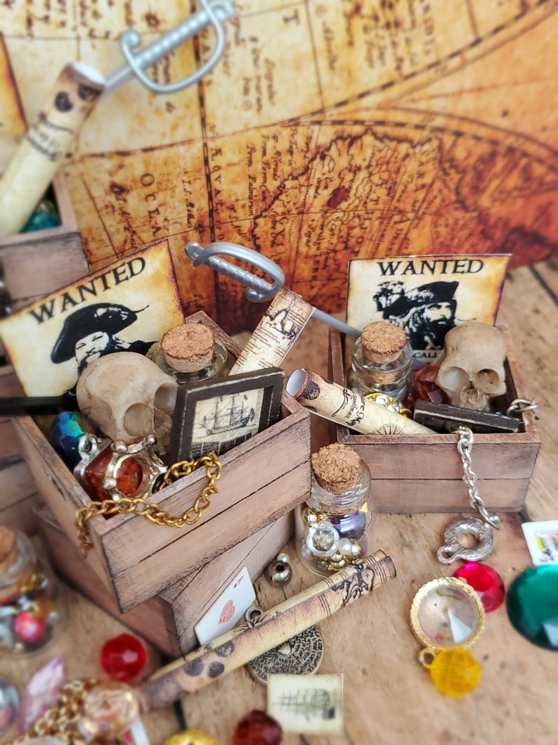 Pirate Miniature, Dollhouse Pirate Crate, Miniature Accessory, 1:12 ...