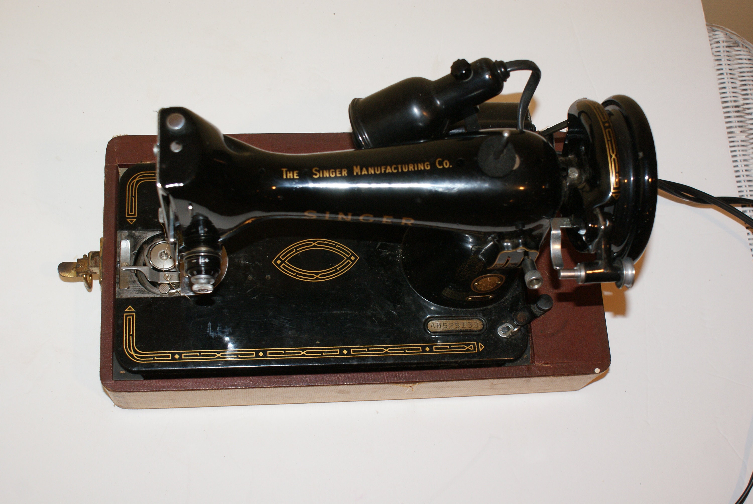 Antique Singer Portable Sewing Machine 99 in Excellent Working Order ...