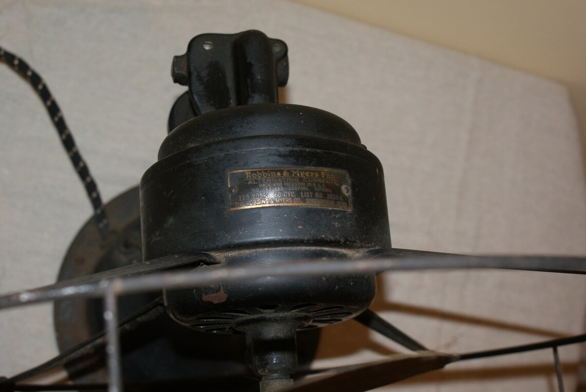 1920s Antique Oscillating Fan W/brass Blades 17" Dia. Robbins and Myers ...