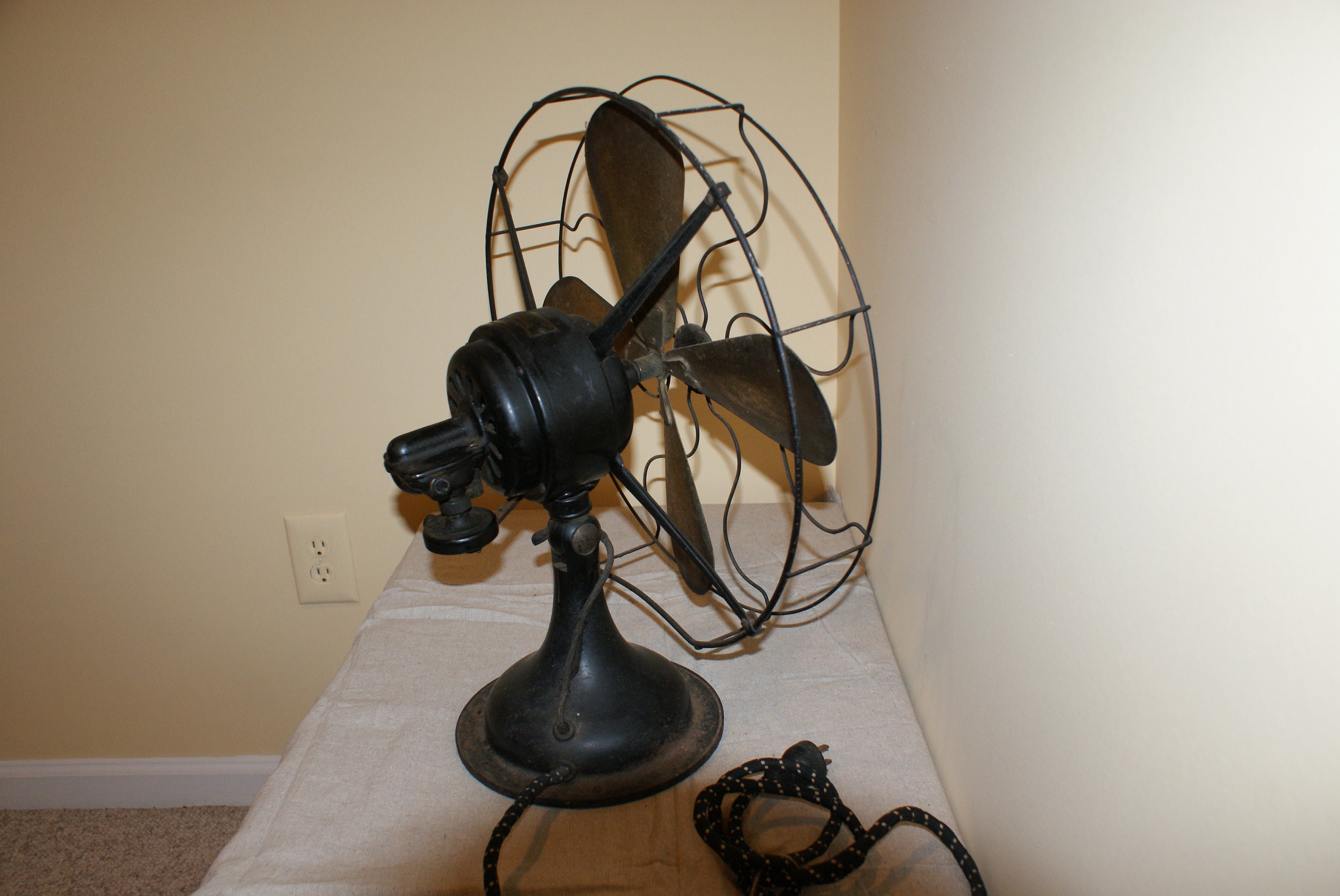 1920s Antique Oscillating Fan W/brass Blades 17" Dia. Robbins and Myers ...