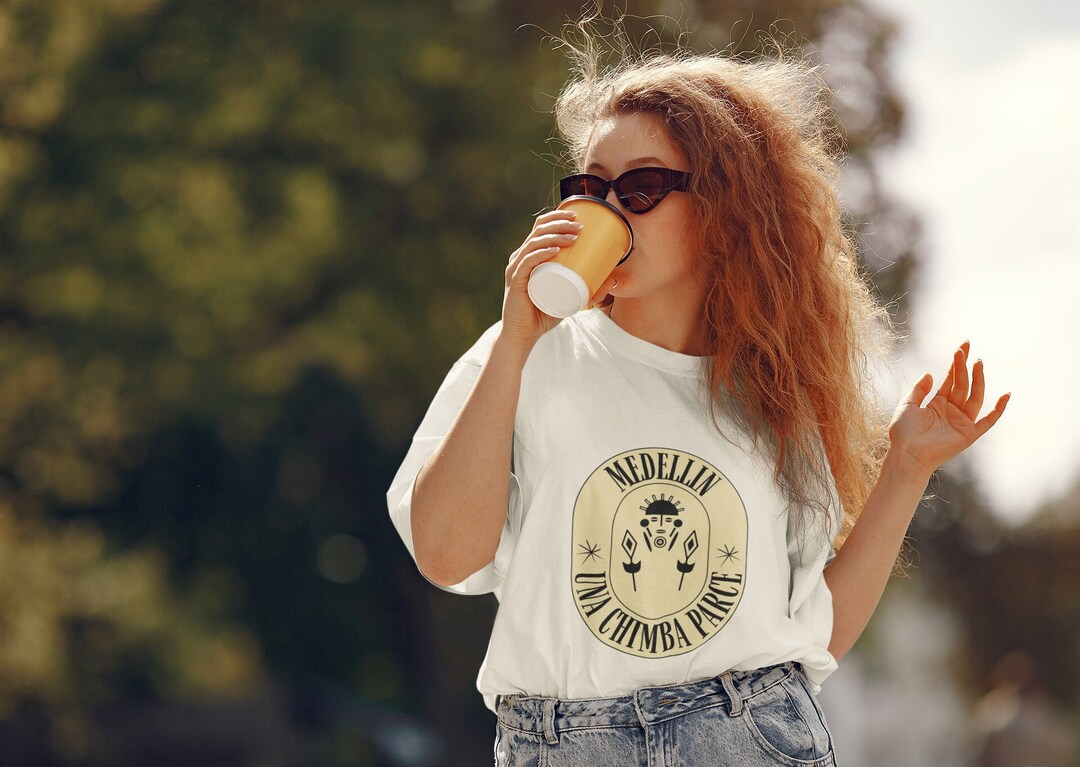 Medellin Tshirt Es Una Chimba Parce Tshirt Colombian Gifts, Colombian ...