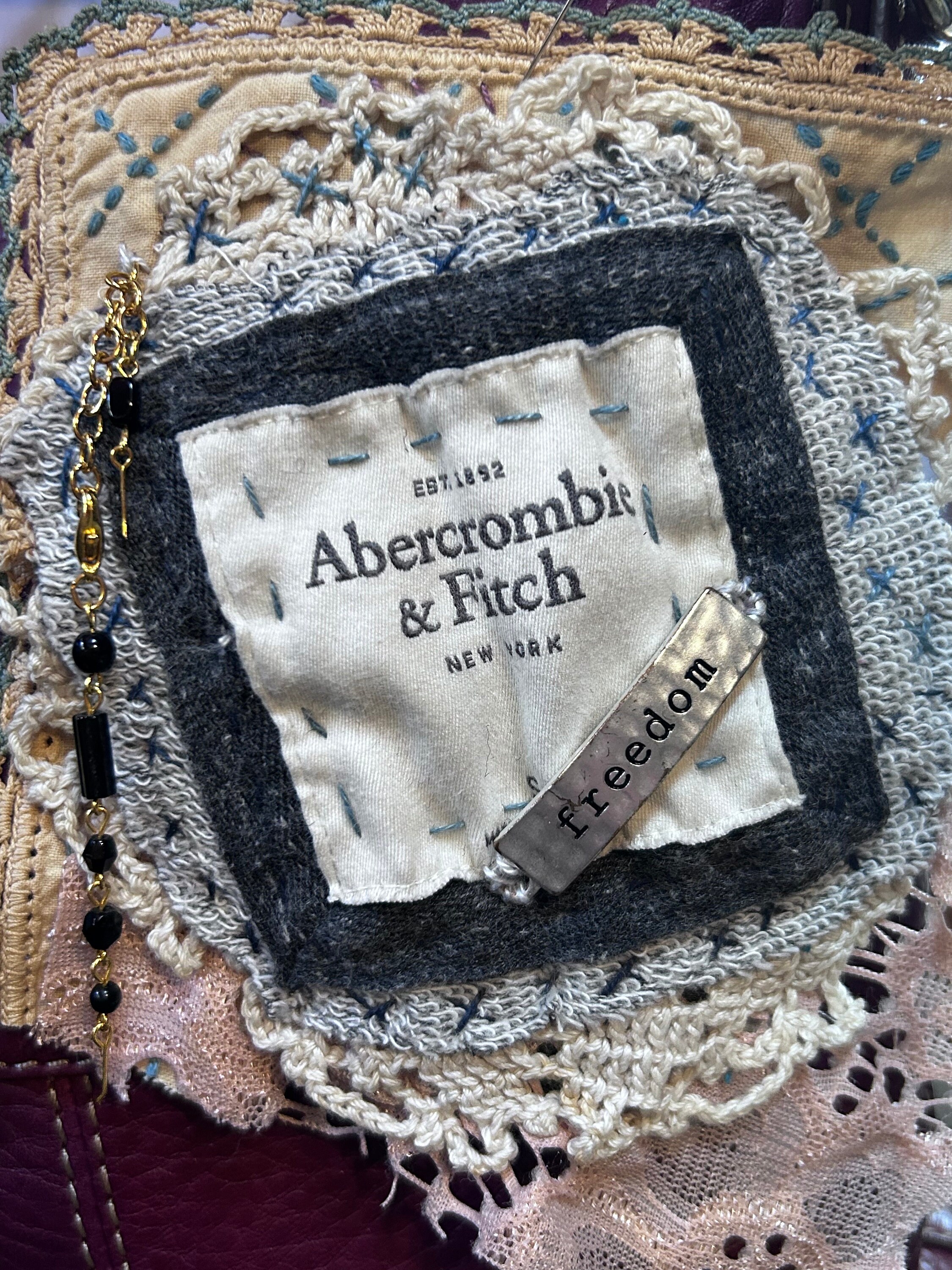 Vintage Style Brooch/pin Patchwork Hand Pieced Abercrombie and - Etsy