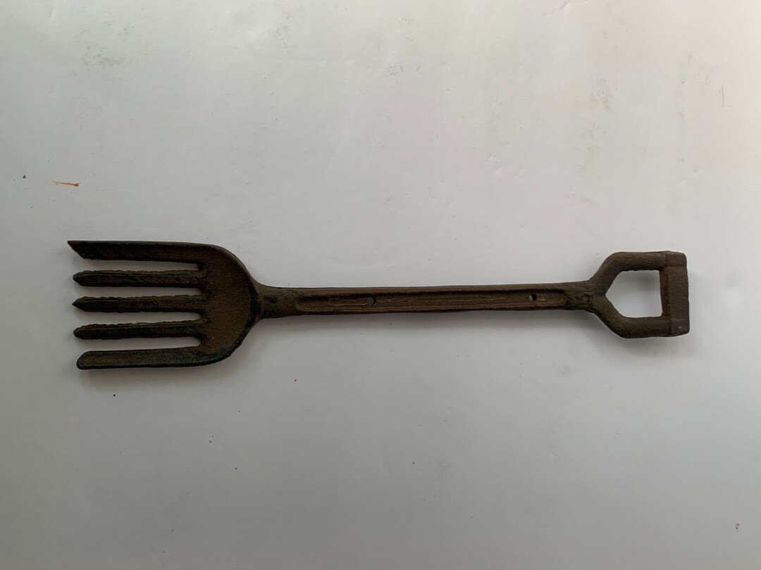 Vintage Cast Iron Fork Wall Decor: Kitchen Utensil Hanging - Etsy