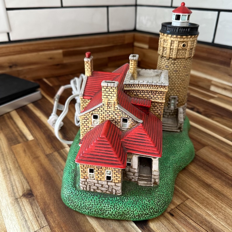 Lefton Old Mackinac Lighthouse Lamp: 2003 Historic American Collection ...