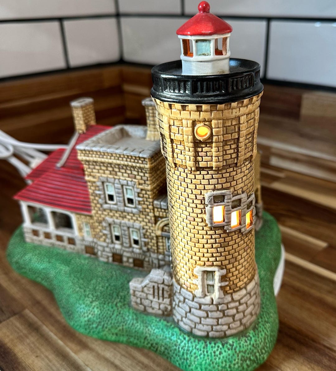 Lefton Old Mackinac Lighthouse Lamp: 2003 Historic American Collection ...