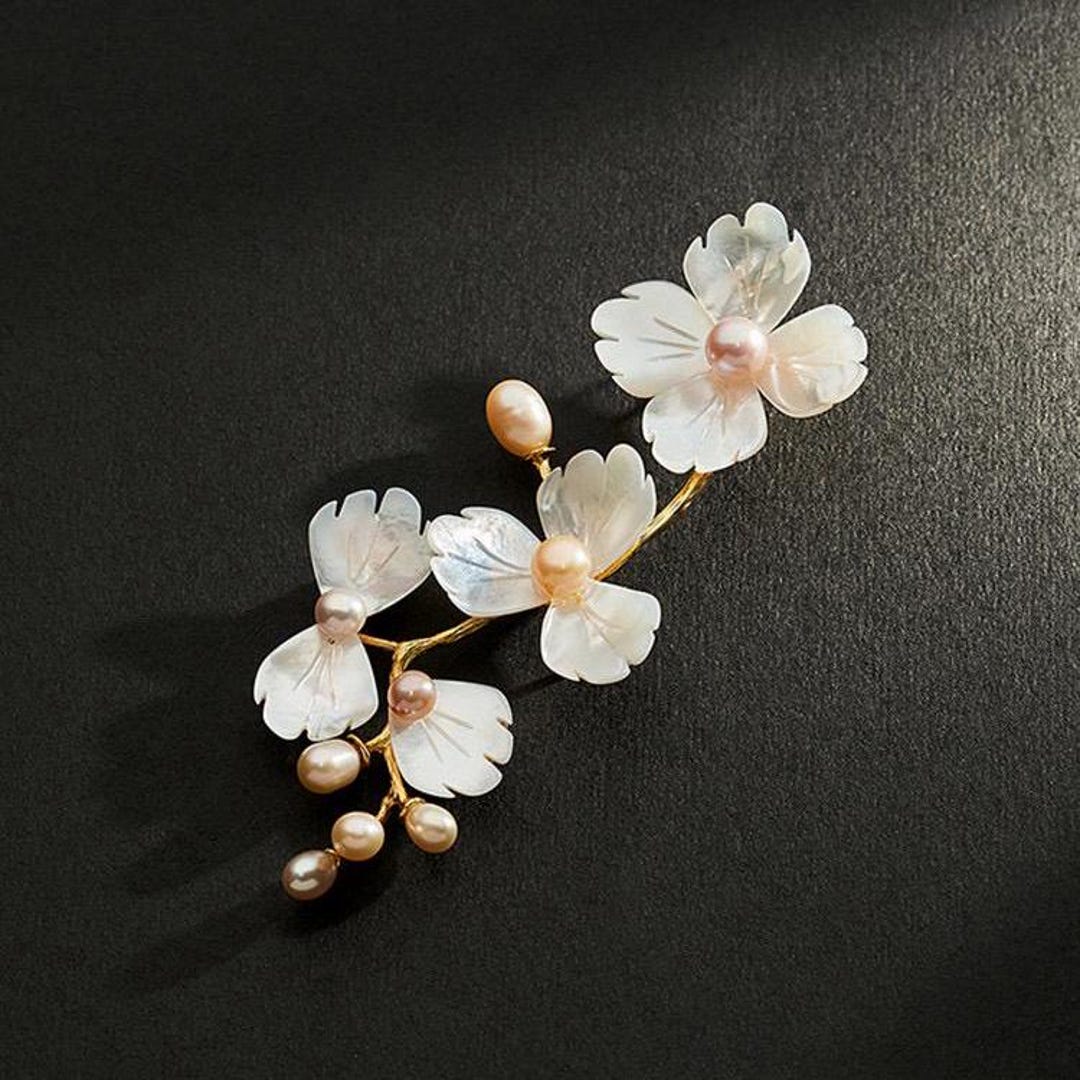 Natural Baroque Pearl and Mother of Shell Flower Brooch /unique ...