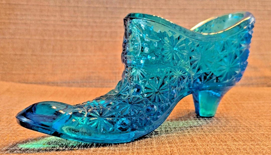 Shoe Blue Daisy & Button Pattern Art Glass Slipper Boot Paperweight ...