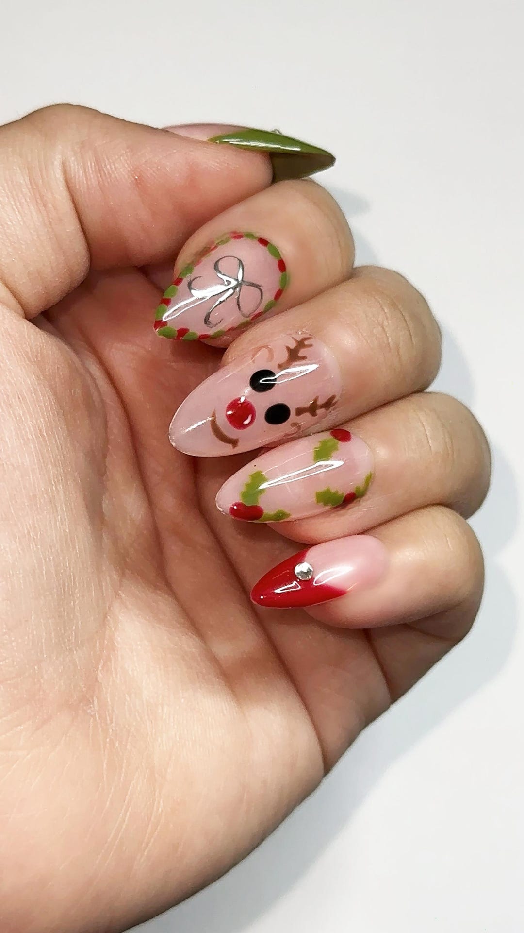 Christmas Rudolf Theme Press on Nails , Red and Green Festive Nails - Etsy