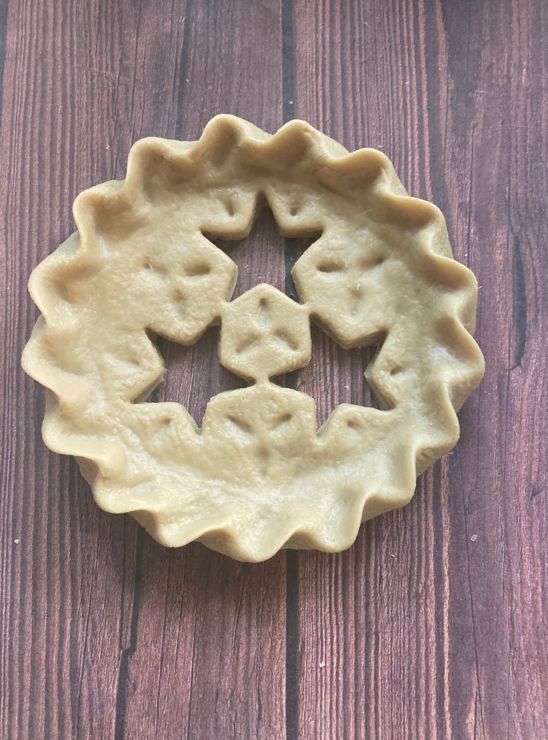 WAX Star Pie Crust Candle Embed - Etsy