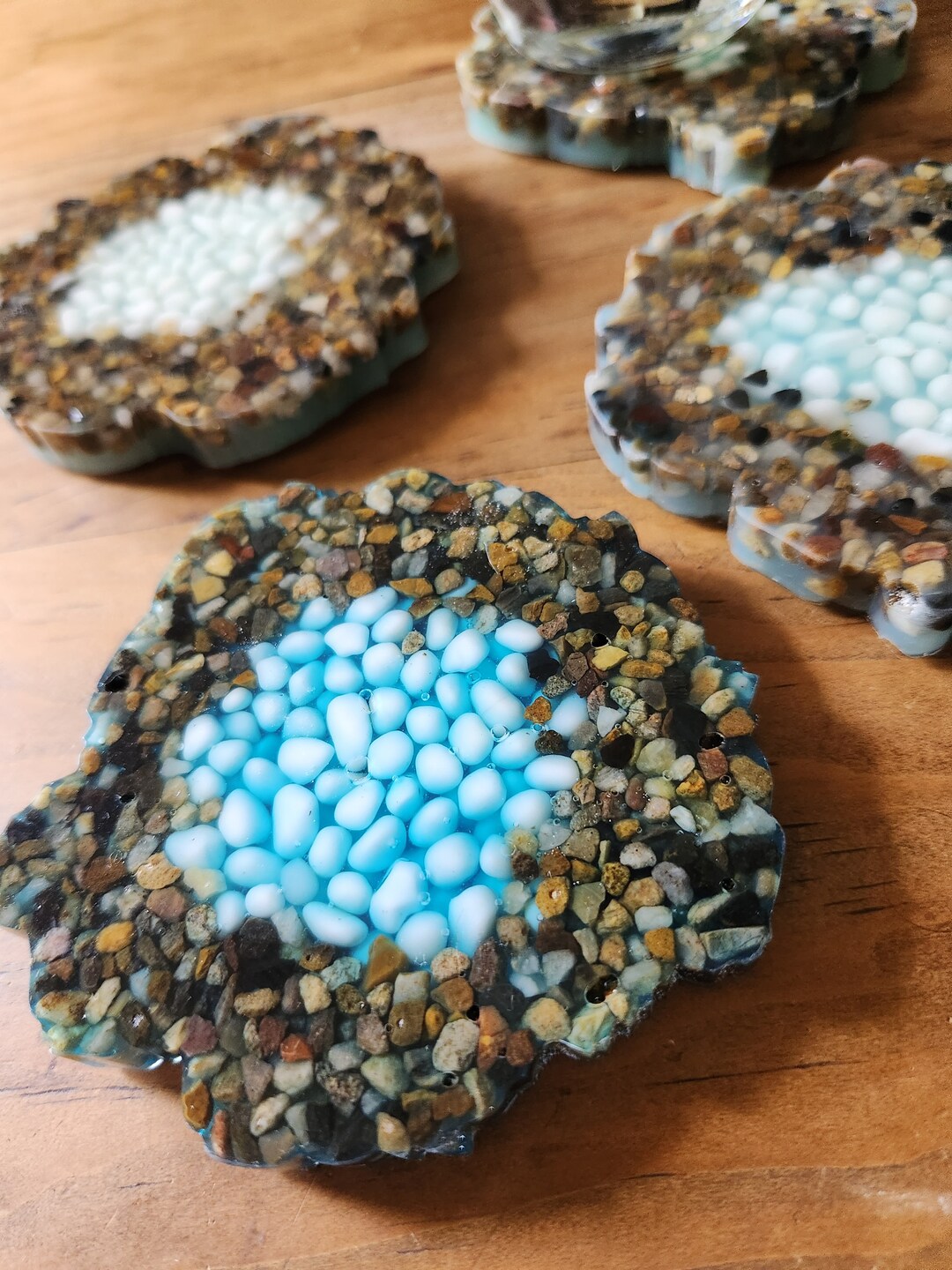 Set of 4 Resin Coasters Decorated With Pebbles and Small Rocks. - Etsy