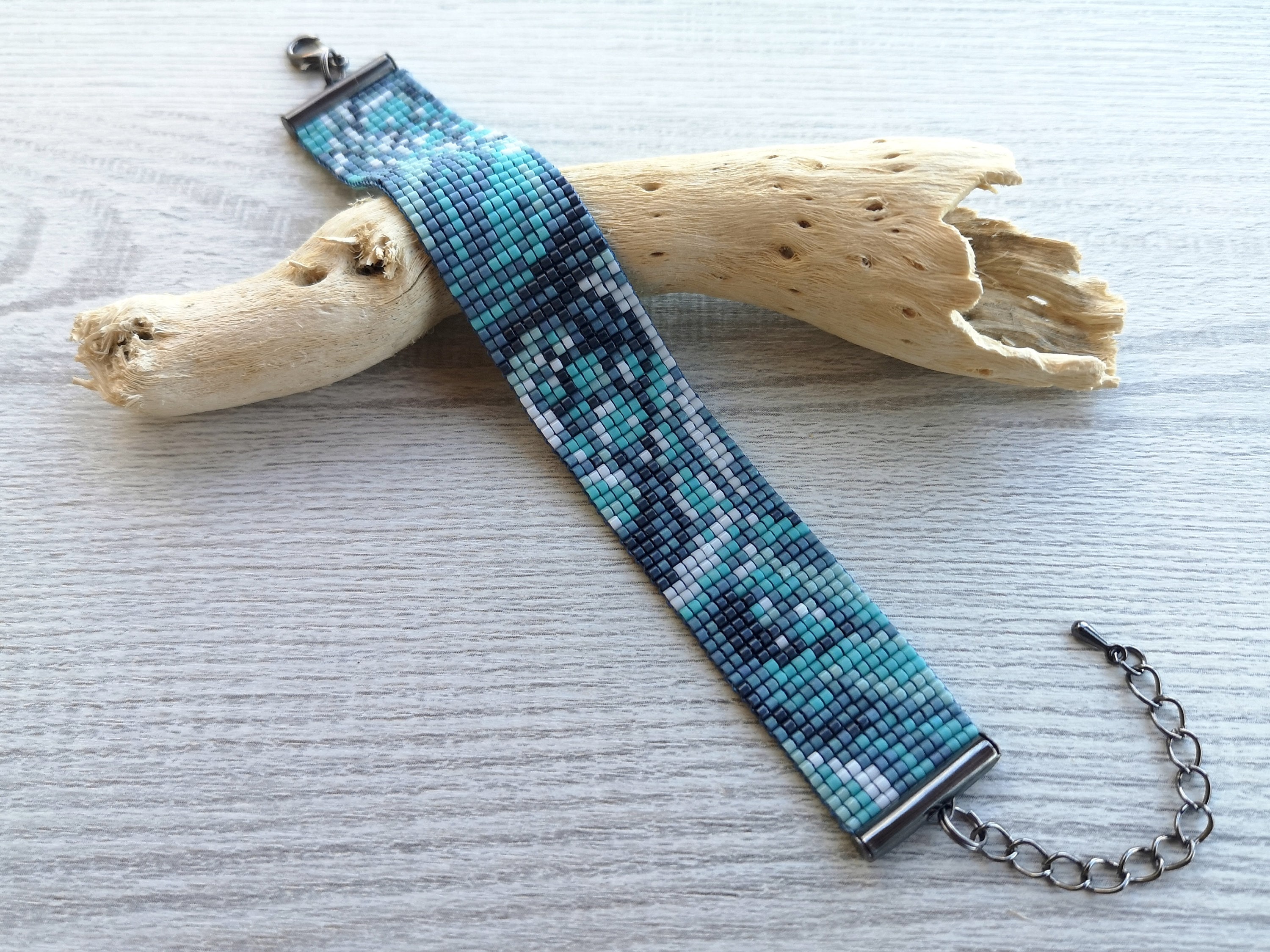 Abstract Beaded Loom Bracelet Pattern, DIY Blue Bubbles Narrow Bracelet Pattern, Miyuki Delica ...