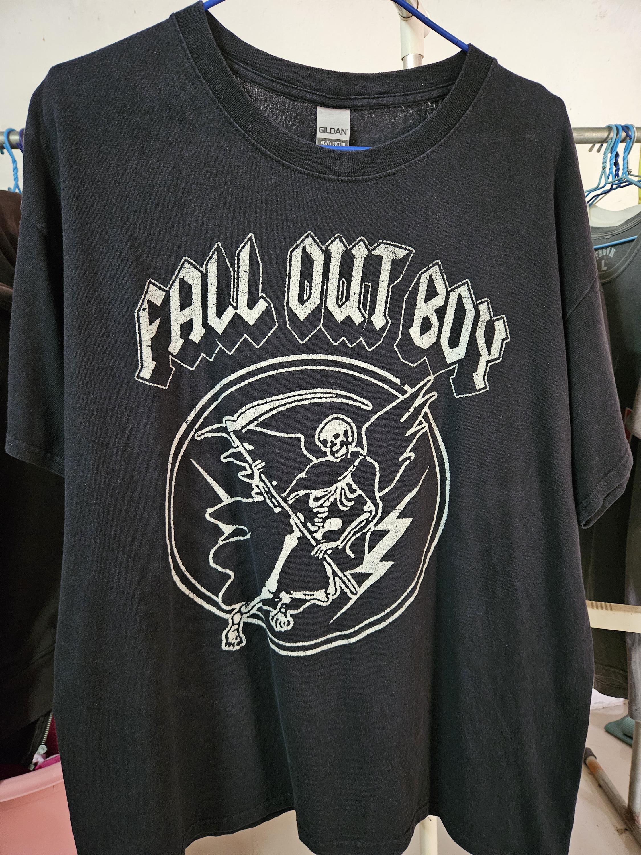 Vintage Fall Out Boy Skeleton Graphic Tee - Size L | Rare Concert Shirt ...