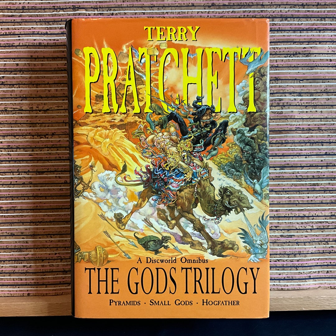 The Gods Trilogy: Pyramids, Small Gods, Hogfather (A Discworld Omnibus ...
