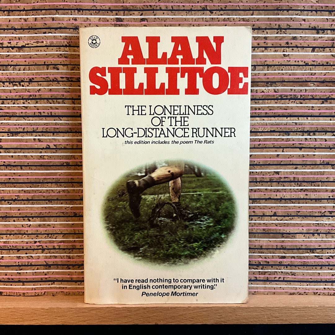 The Loneliness of the Long-distance Runner by Alan Sillitoe - Paperback ...