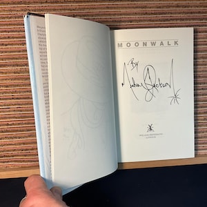 Moonwalk by Michael Jackson - Music Autobiography, Vintage Illustrated ...