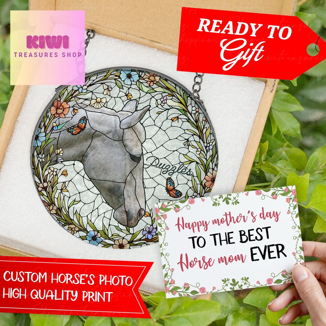 Custom Horse Portrait Suncatcher Gift Set: Glass Art, Keychain ...