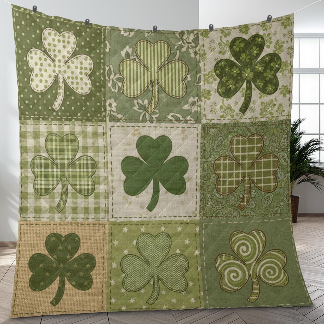 Shamrock Irish Patchwork Quilt Blanket: Clover Pattern Green St Patrick ...