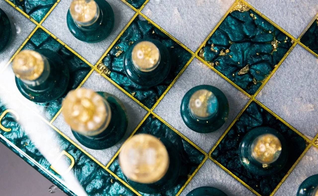 RESIN CHESS Sethandmade Chess Made of Epoxy Resin in an Exquisite ...