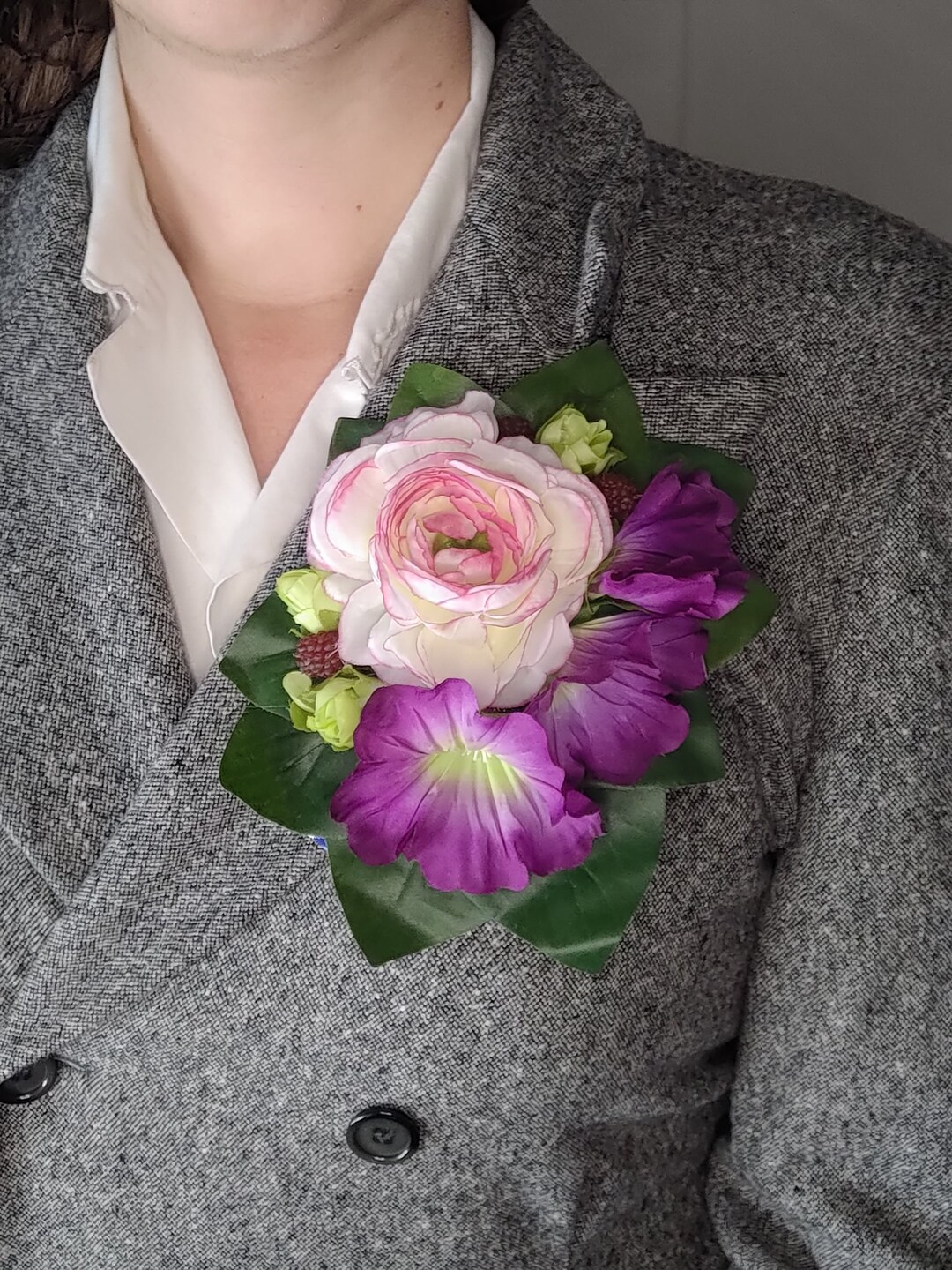 1940's Pin up Vintage Style Brooch Corsage Model madeleine Limited ...