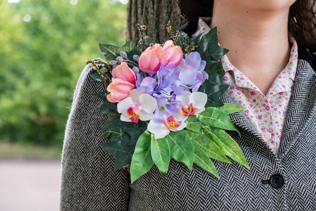 1940's Pin up Vintage Style Brooch Corsage Model hildegarde Limited ...