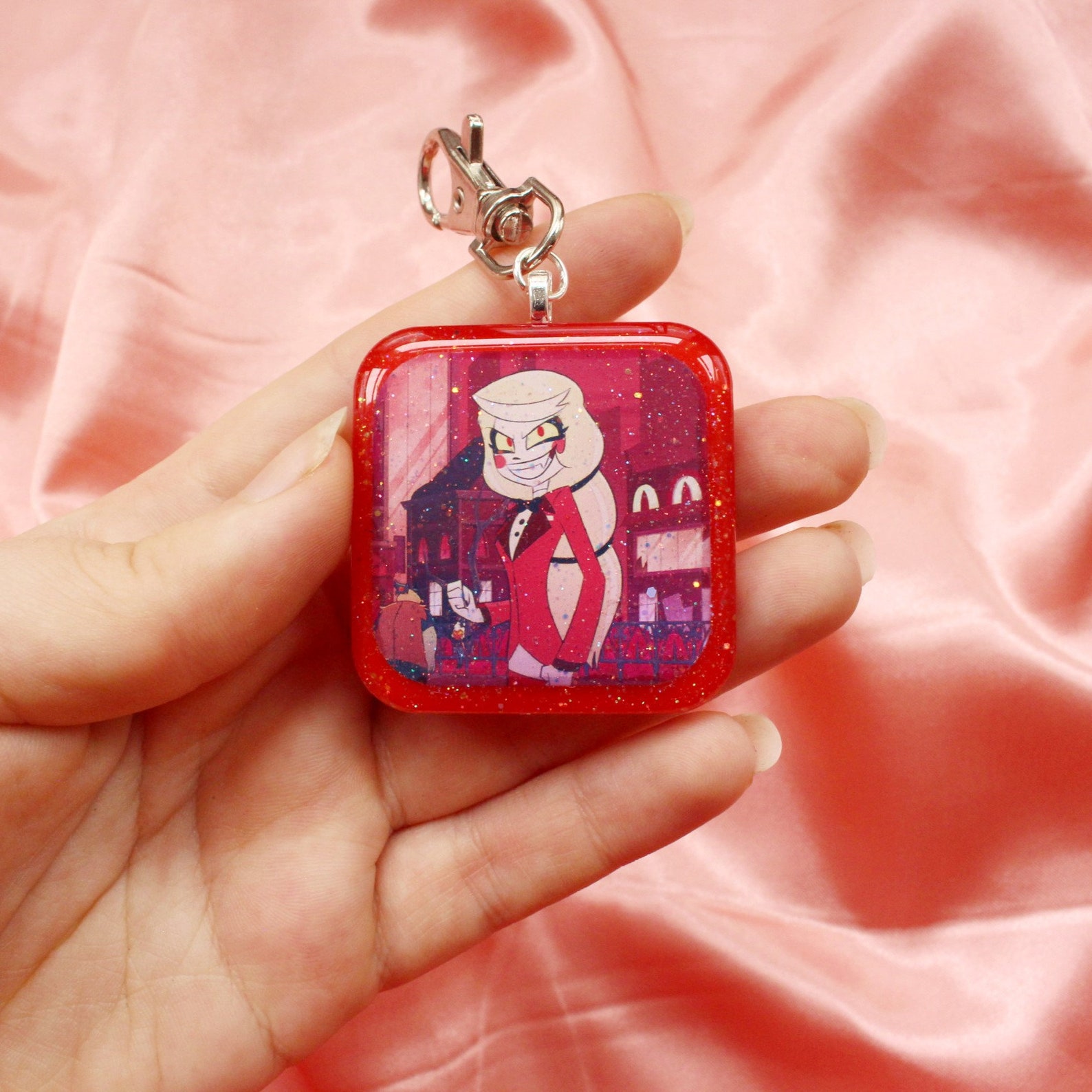 B GRADE Hazbin Hotel Charlie Resin Keychain, Hazbin Hotel Charlie ...