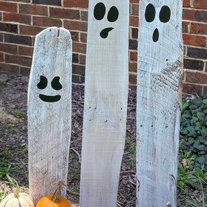 Outdoor Halloween Wooden Front Yard Decor White Ghost Funny Halloween ...