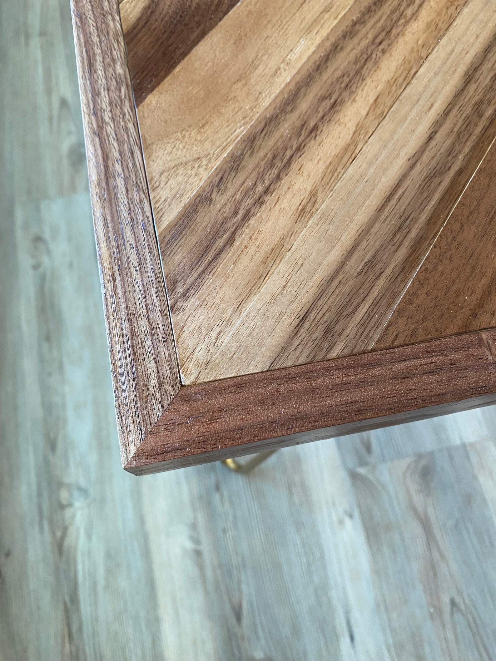 Walnut Chevron Coffee Table Dark Brown Gold Sealed Living Room Hairpin ...