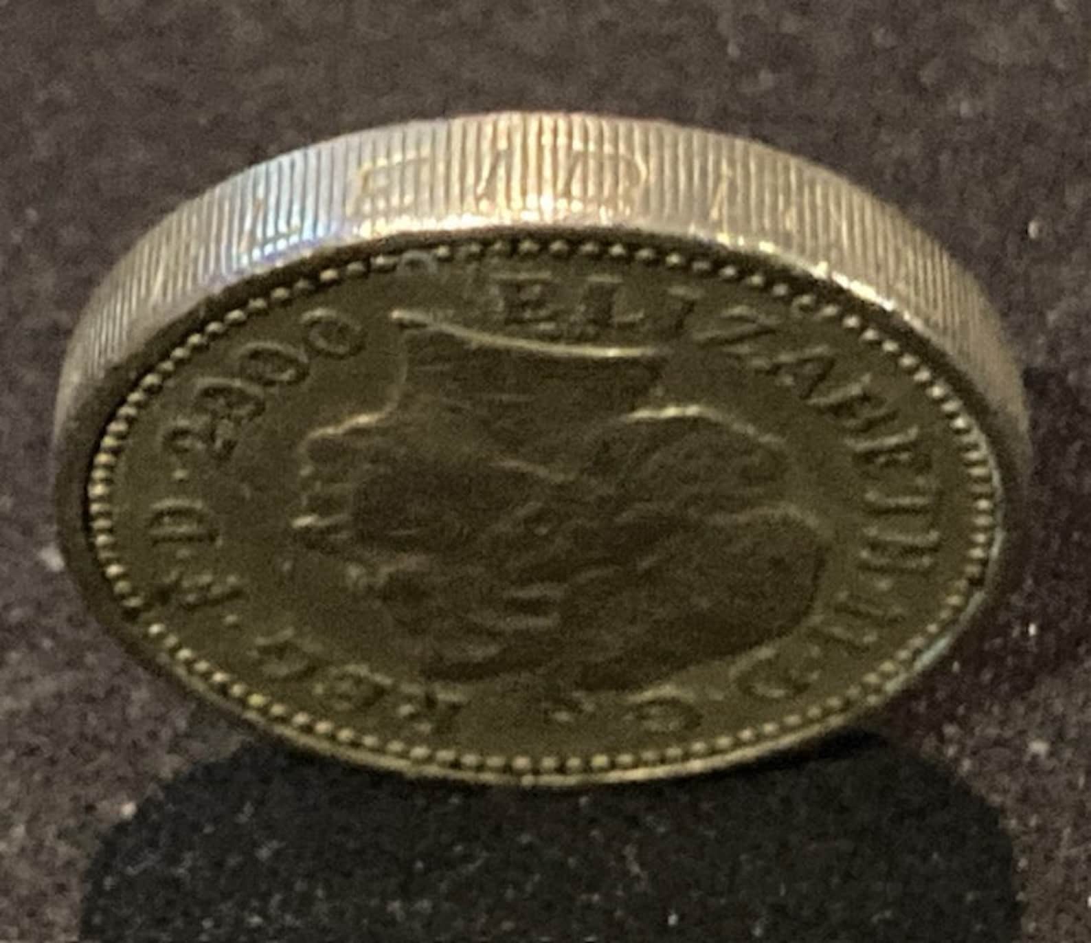 Rare 2000 One Pound Coin Queen Elizabeth II Unique Upside Down ...