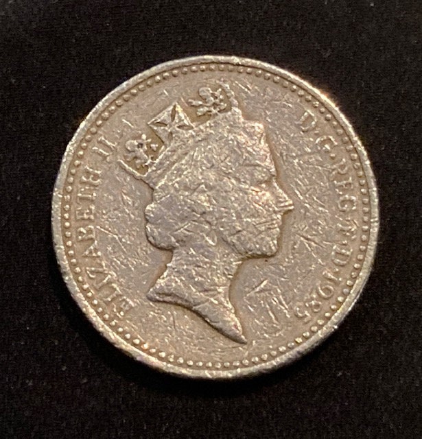 Two 1985 One Pound Coins 1. Rare 1985 One Pound Error Coin, Upside Down ...