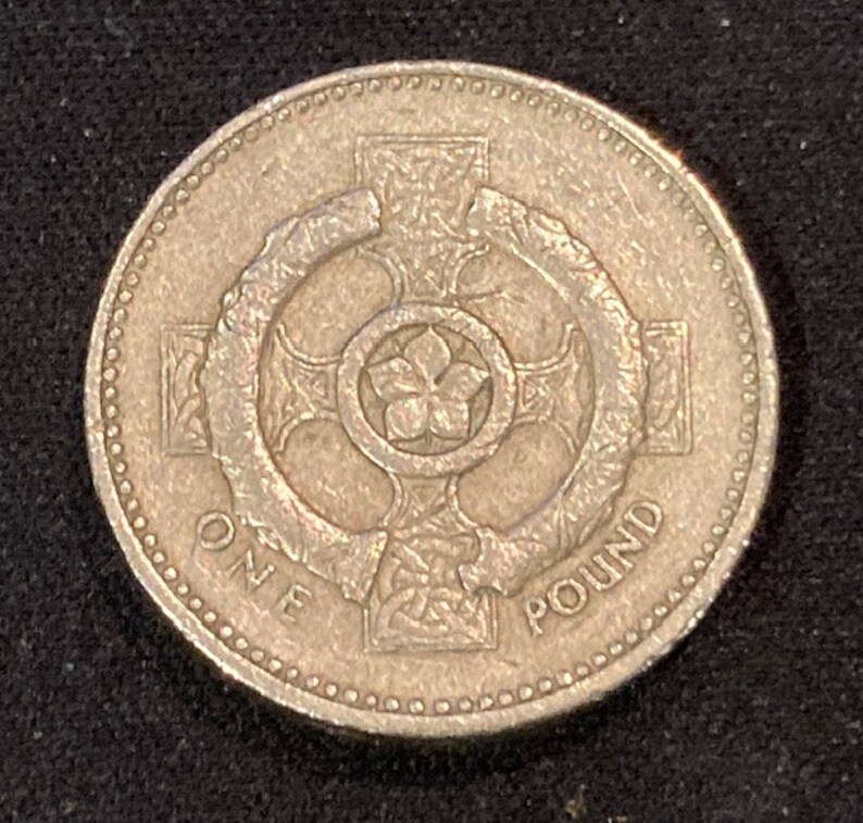Rare 2001 United Kingdom One Pound Coin - Decus Et Tutamen Error ...