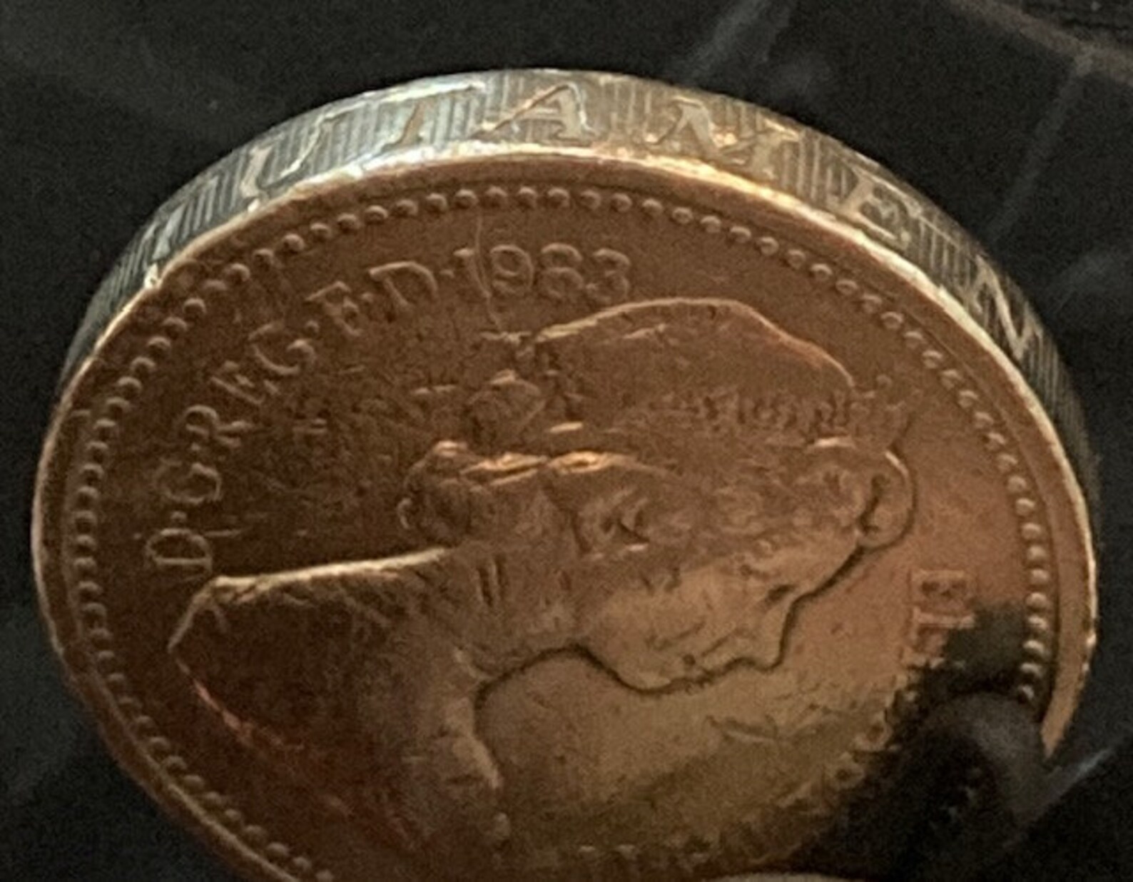 Rare 1983 One-pound Coin Queen Elizabeth II Error Coin Upside Down ...