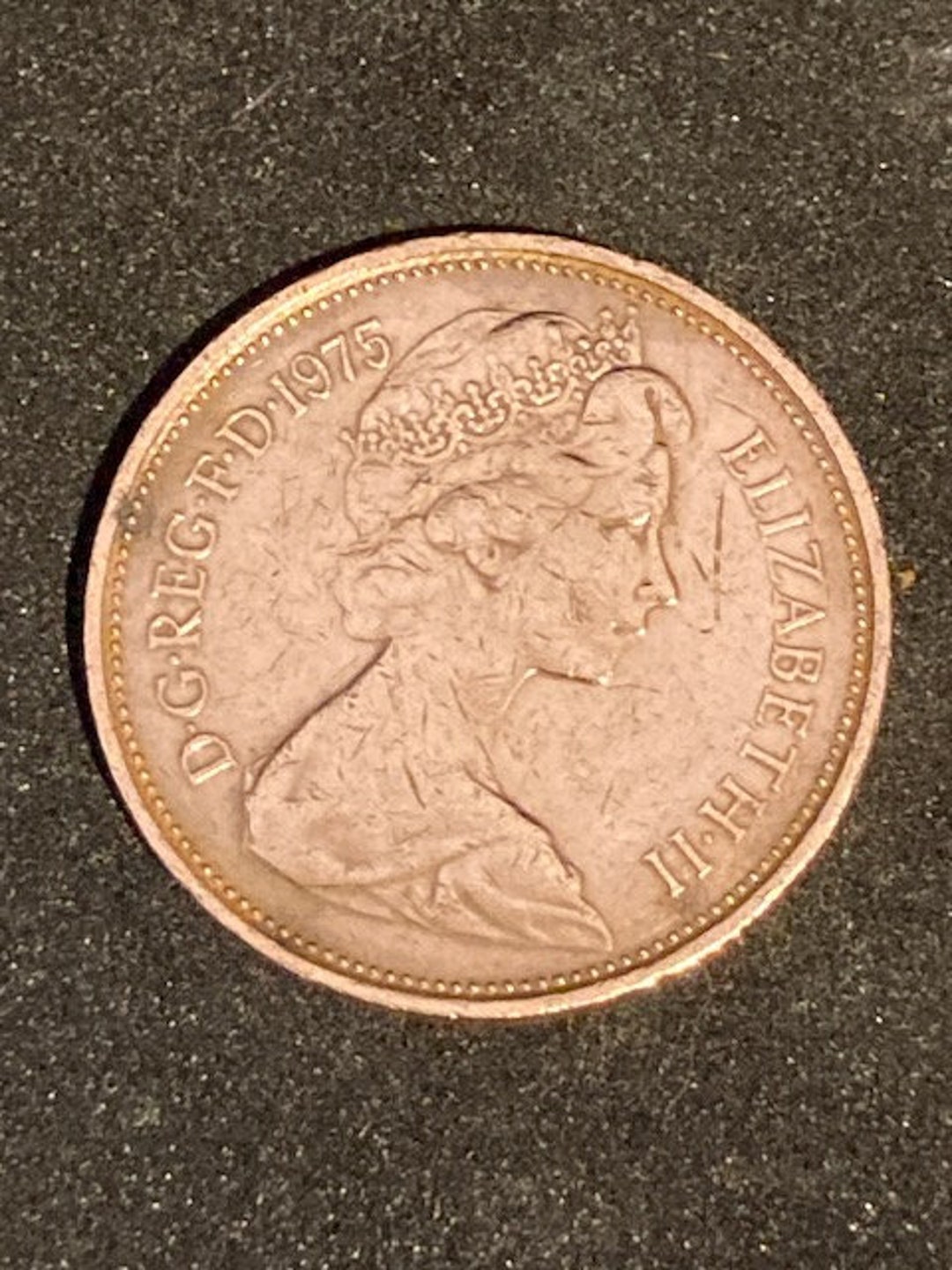 Ein sehr begehrter Two Pence New Pence von 1975 mit dem ikonischen ...