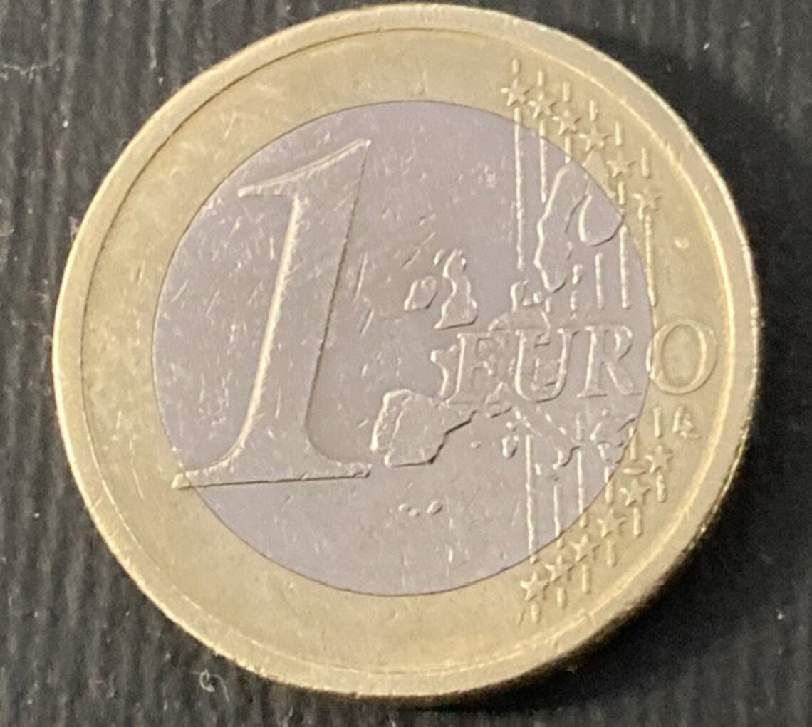 Highly Sought-after 2001 1 Euro Spain Coin Featuring King Juan Carlos I ...