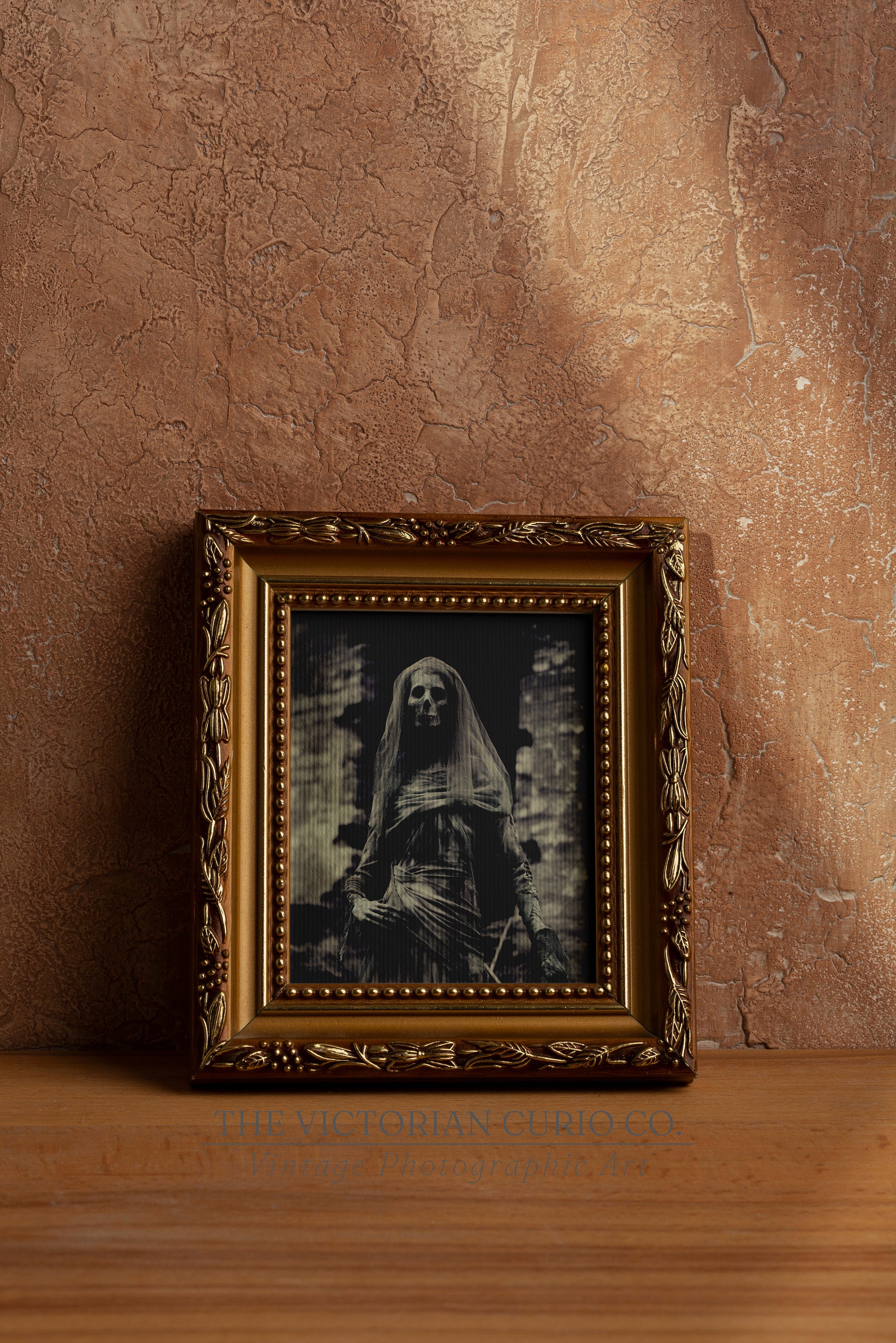 Gothic Banshee Among Ruins, PRINTABLE Creepy Wall Art, Vintage Portrait ...