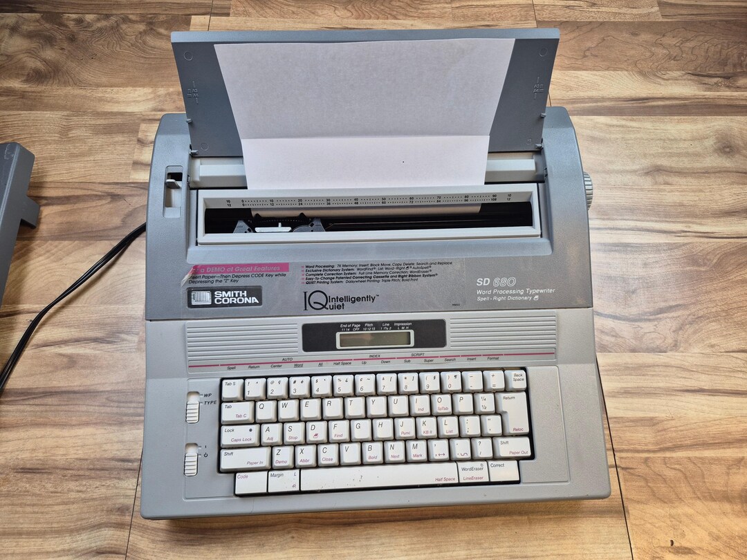 Vintage 1980s Smith Corona SD680 Daisy Wheel Quiet Typewriter Word ...