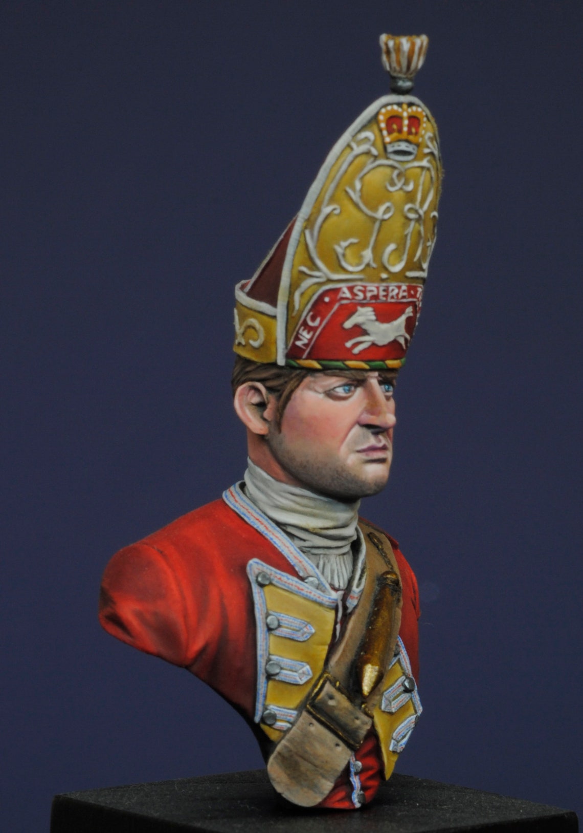 Grenadier, 9th Regiment of Foot 1751 / 1/12th Scale Hand Painted Bust ...