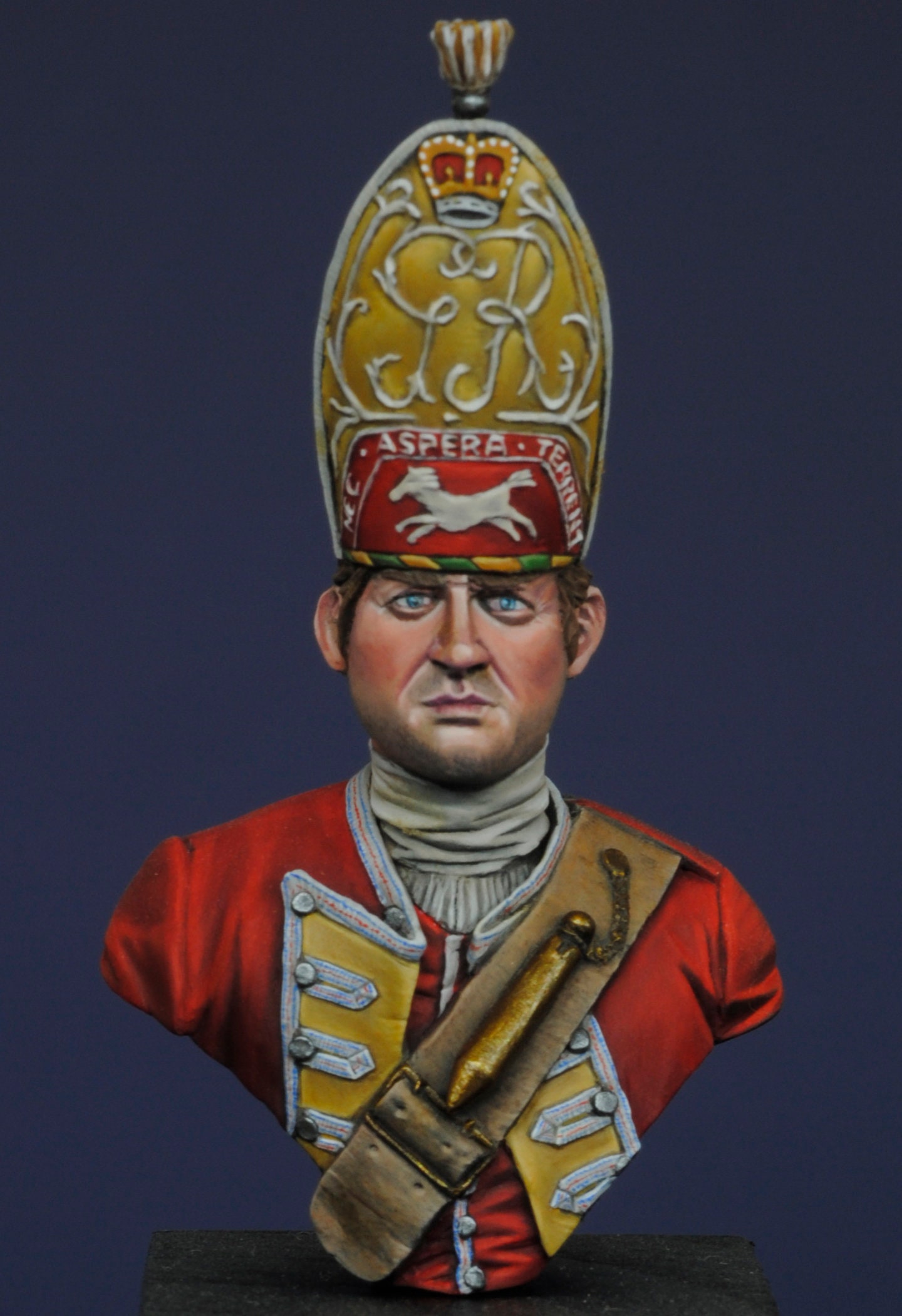 Grenadier, 9th Regiment of Foot 1751 / 1/12th Scale Hand Painted Bust ...